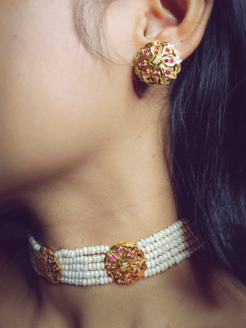 Regal Pearl Splendor Necklace